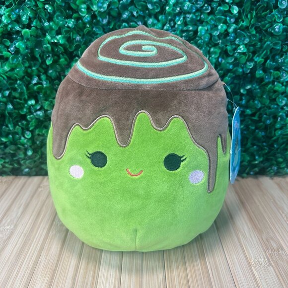 Squishmallows | Toys | Squishmallow 8 Malta Green Matcha Cinnamon Roll ...
